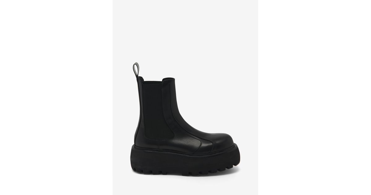 Alexander McQueen Sofa Chelsea Boot in Black | Lyst