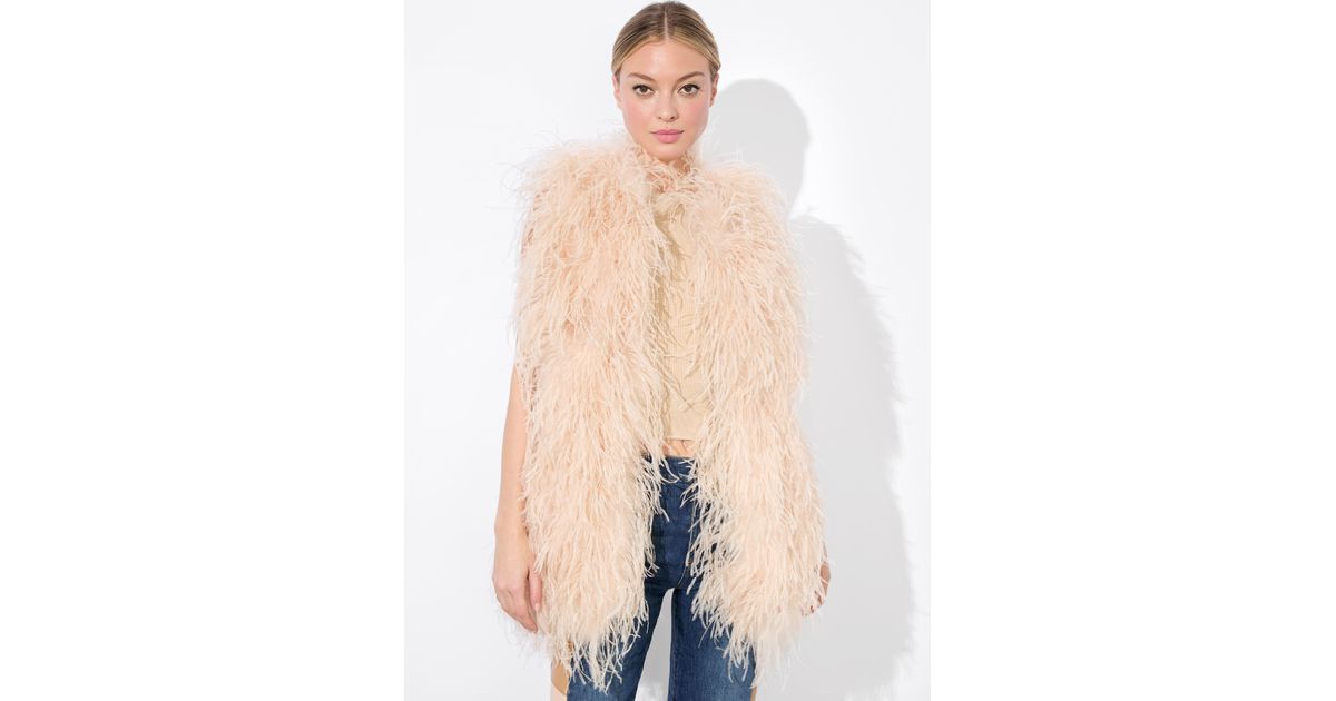 Alice + Olivia Chanda Oversized Feather Vest in Natural | Lyst
