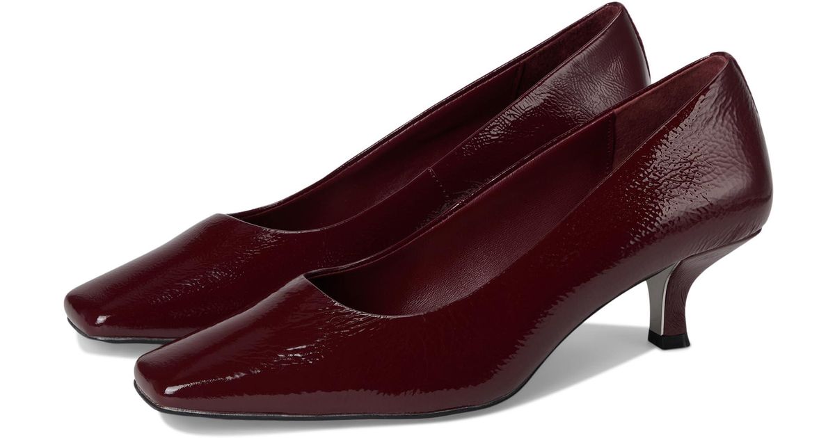 Donald J Pliner Donald Pliner Kimbra Pump in Red | Lyst