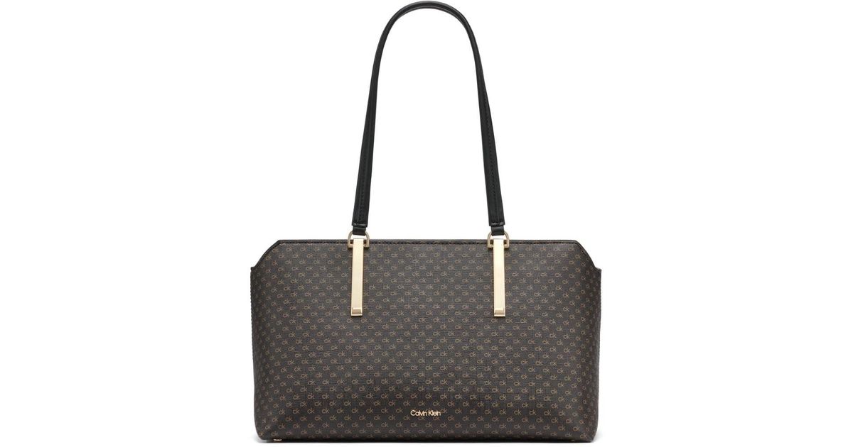 Calvin Klein Lori Mini Signature Top Zipper Tote Bag in Black | Lyst