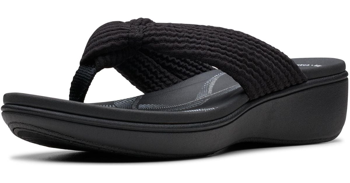 Clarks Breeze Rae Erin Flip-flop in Black | Lyst