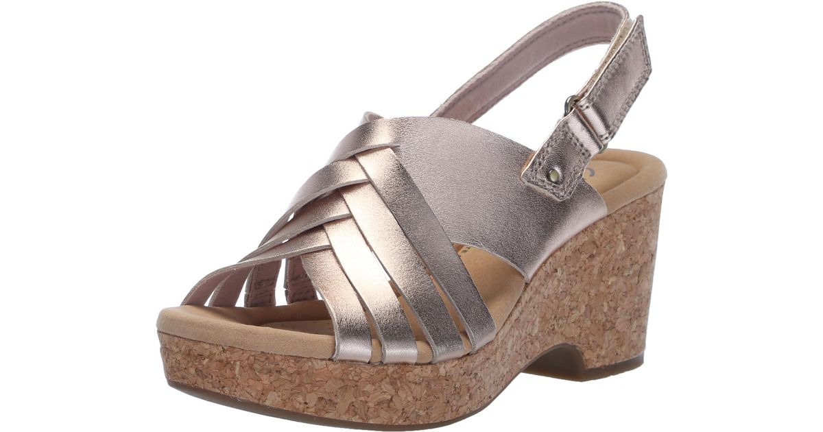 Clarks Giselle Ivy Wedge Sandals in Brown | Lyst