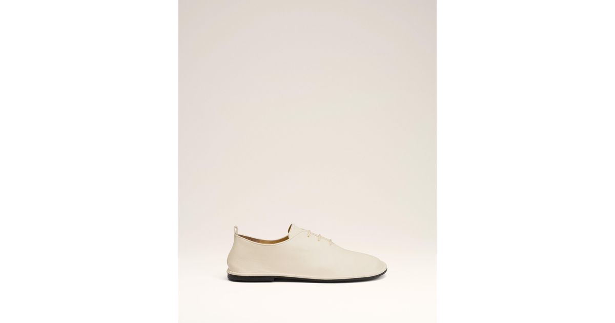 Ami Paris Leather One Cut Shoes in Natural | Lyst