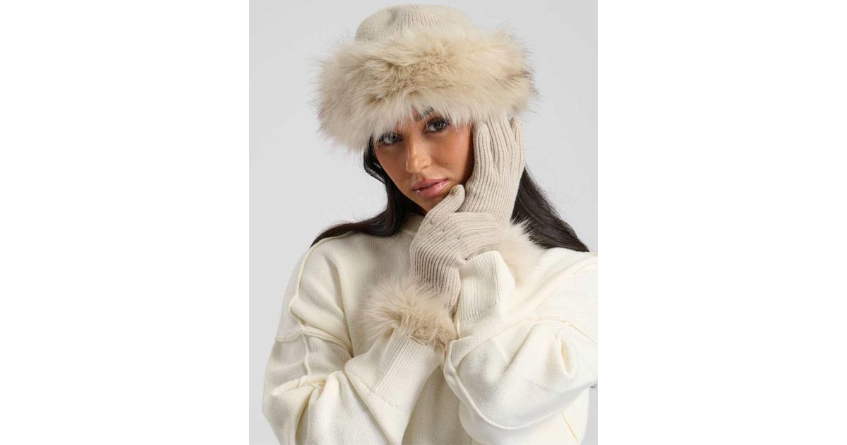 Faux fur hat and gloves store