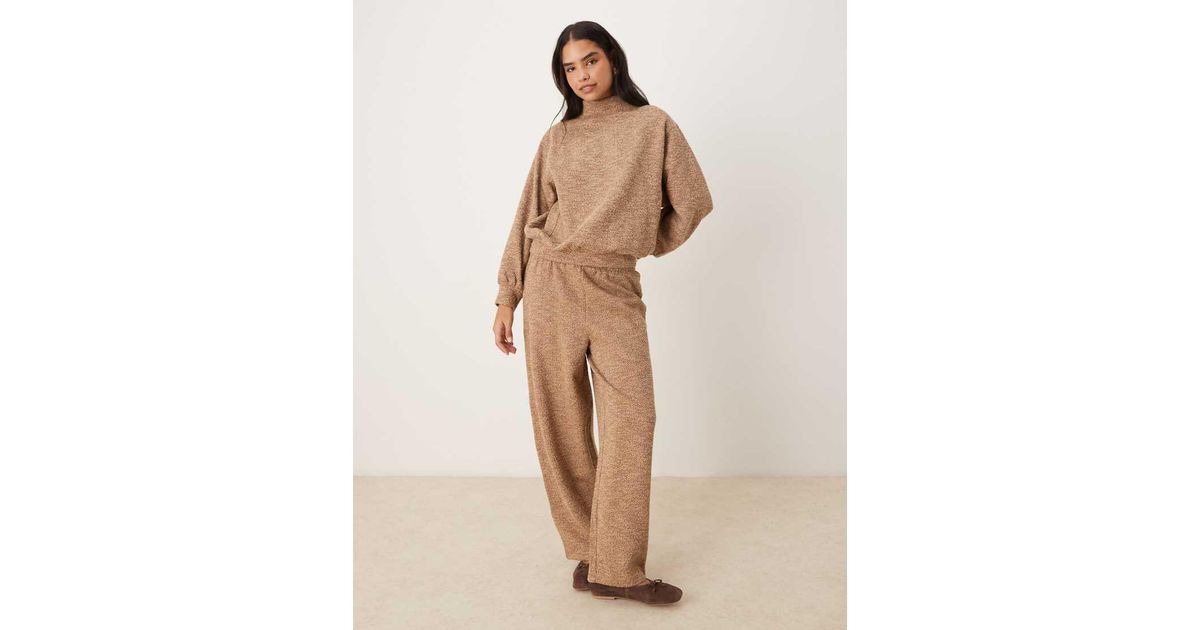 ASOS Co-ord Barrel Leg jogger in Natural | Lyst UK
