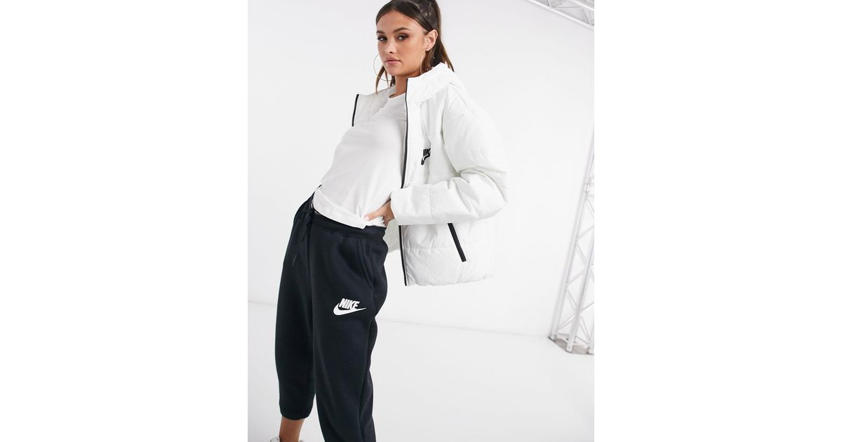 Nike Padded Jacket With Back Swoosh in White | Lyst