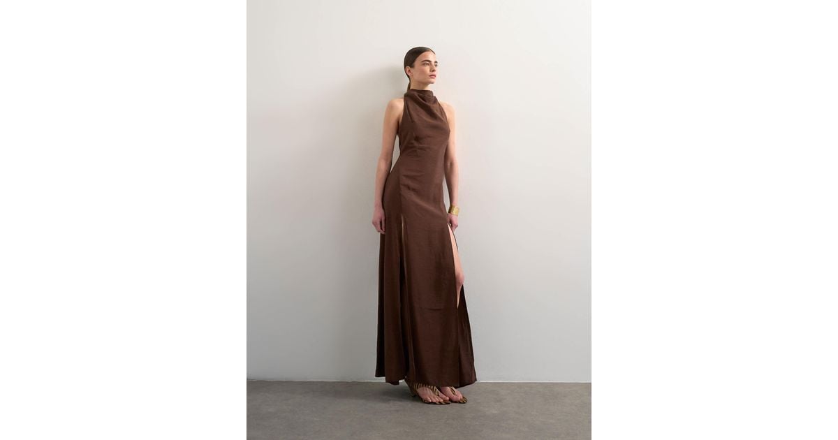Robe longue dos nu en cupro à col bénitier - chocolat TOPSHOP en ...