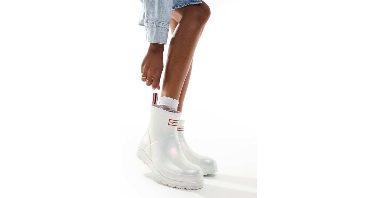 HUNTER Nebula Play Short Wellies in White | Lyst UK
