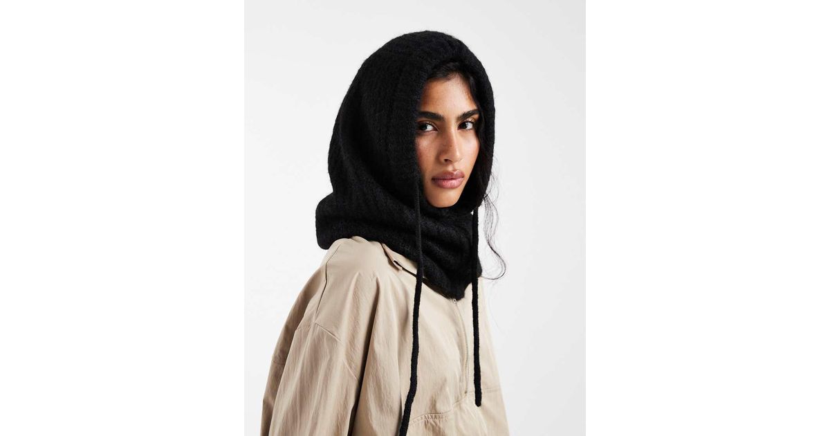 Pieces Oversized Balaclava Snood in Black | Lyst UK