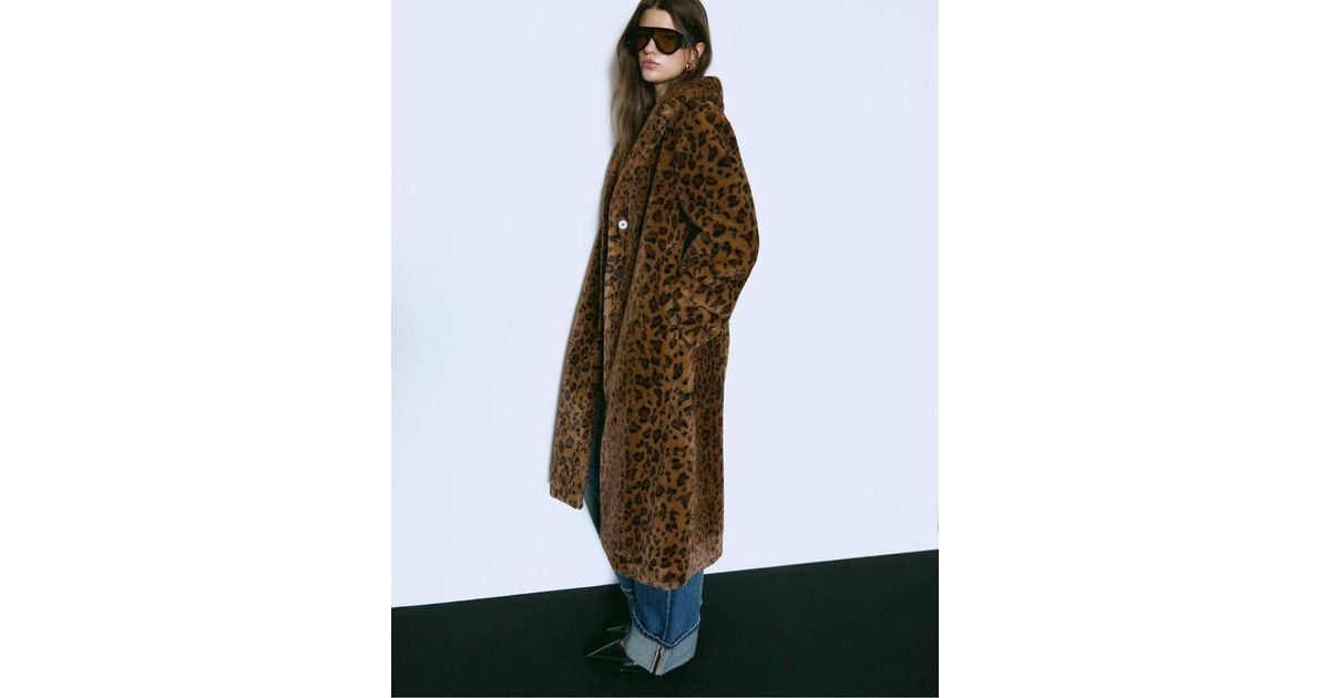 Stradivarius Long Leopard Print Faux Fur Coat in White | Lyst UK
