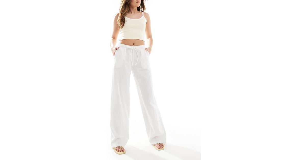 Stradivarius Str Low Rise Linen Look Trouser in White | Lyst UK