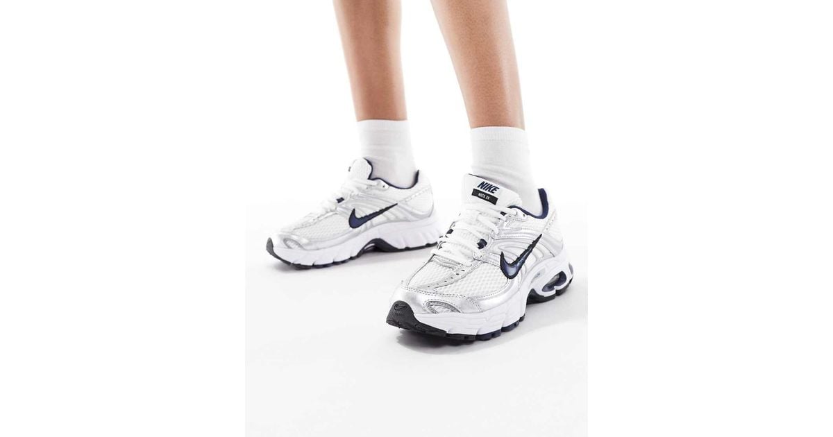 Nike Air Max Moto 2k Trainers in White | Lyst UK