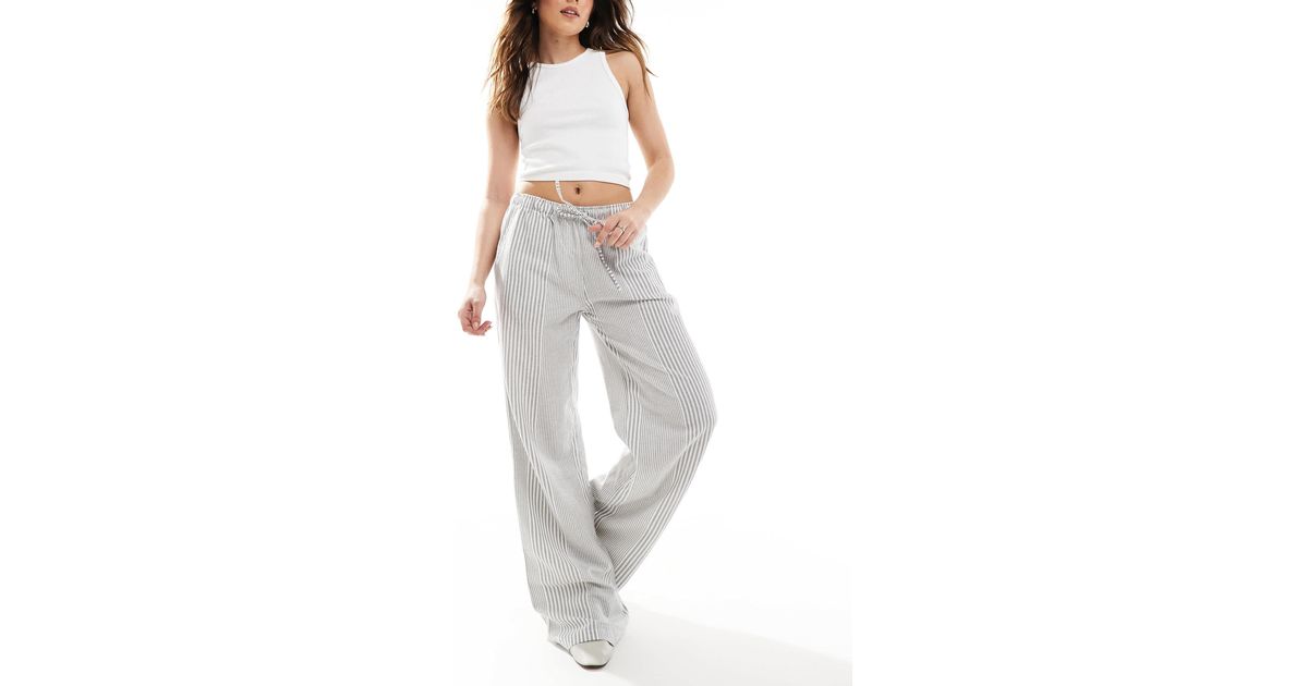 Stradivarius Str Low Rise Linen Look Trouser in White | Lyst