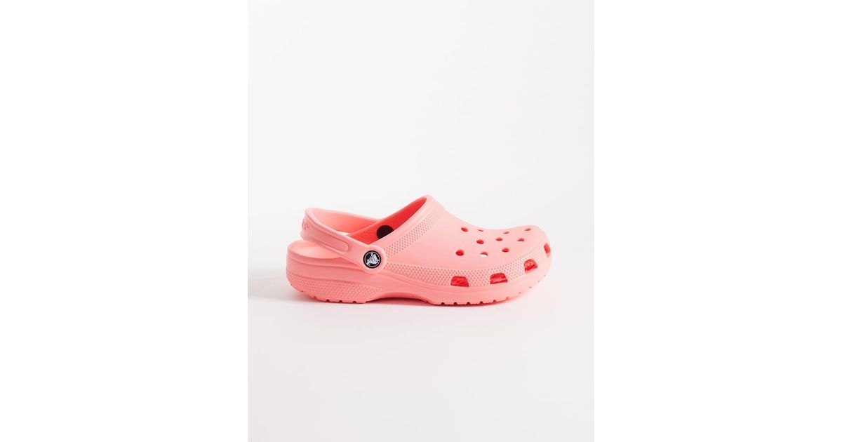 Crocs™ Classic Clog in Pink | Lyst UK