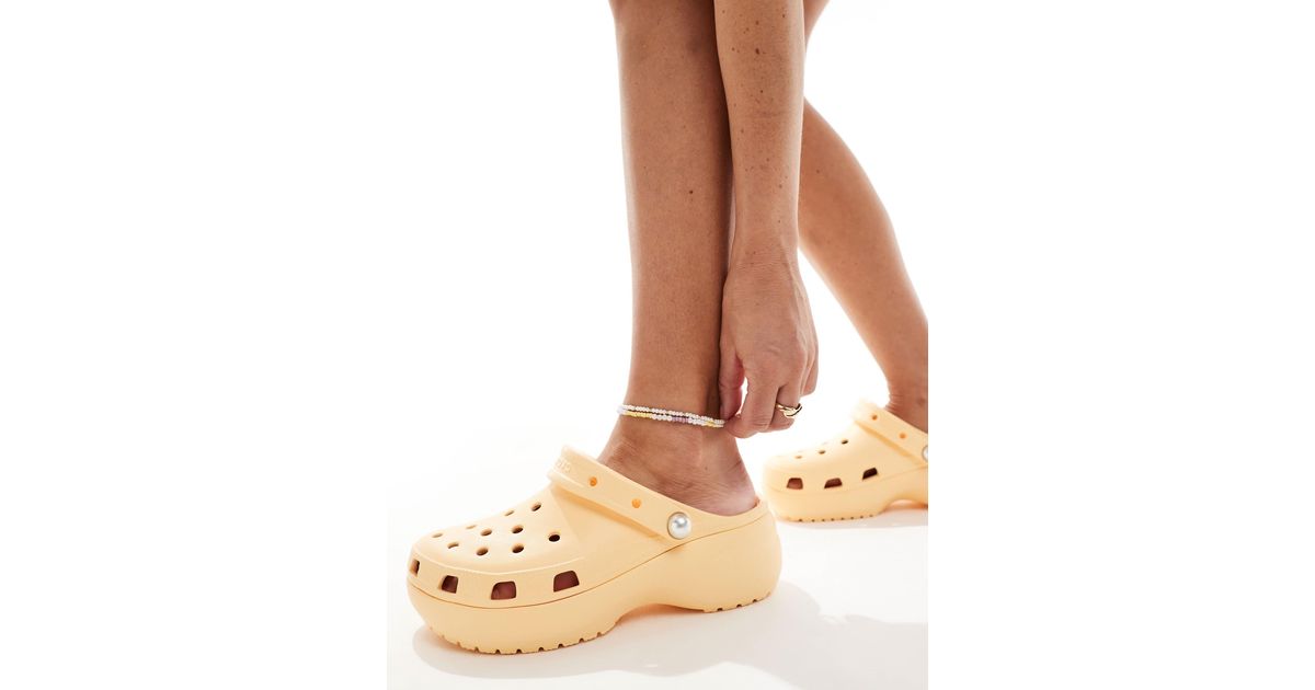 Crocs™ Classic Platform Pearl Clog in Natural | Lyst