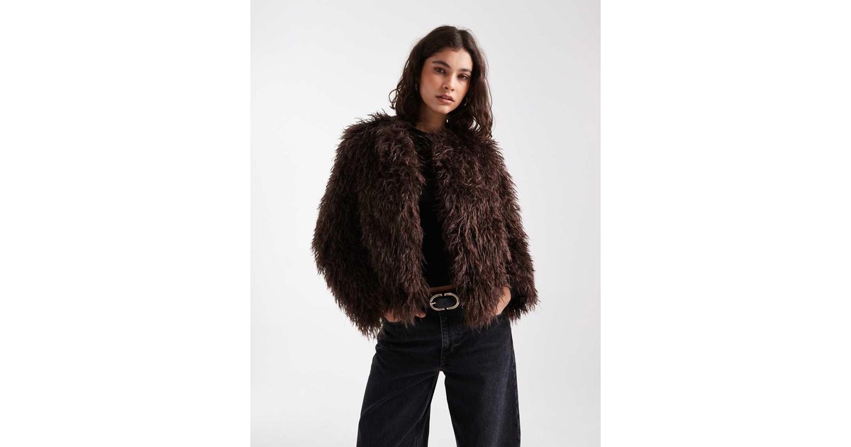 New Look shaggy Faux-fur Cropped Jacket in Black | Lyst UK