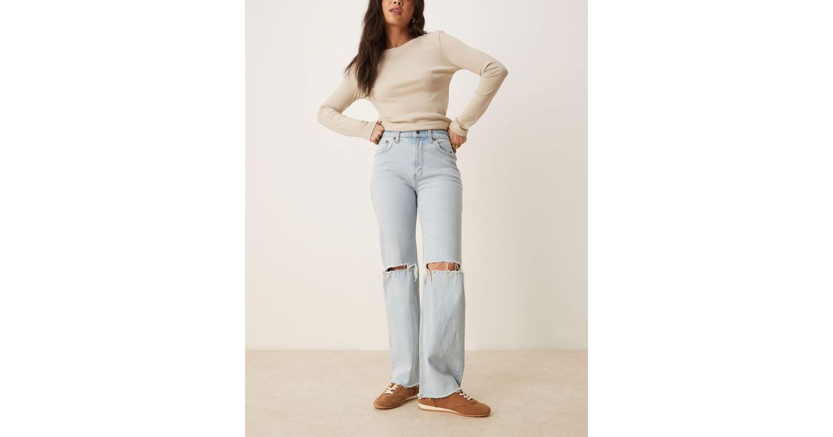 Abercrombie & Fitch 90s Relaxed Jeans With Knee Rip in Natural | Lyst