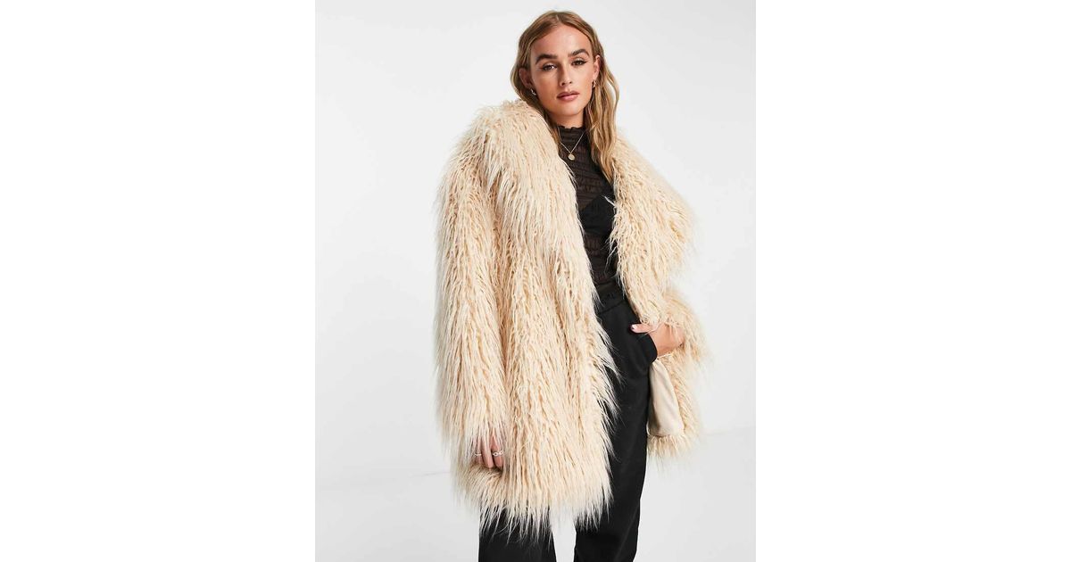Stradivarius Oversized Faux Fur Coat in Natural | Lyst UK
