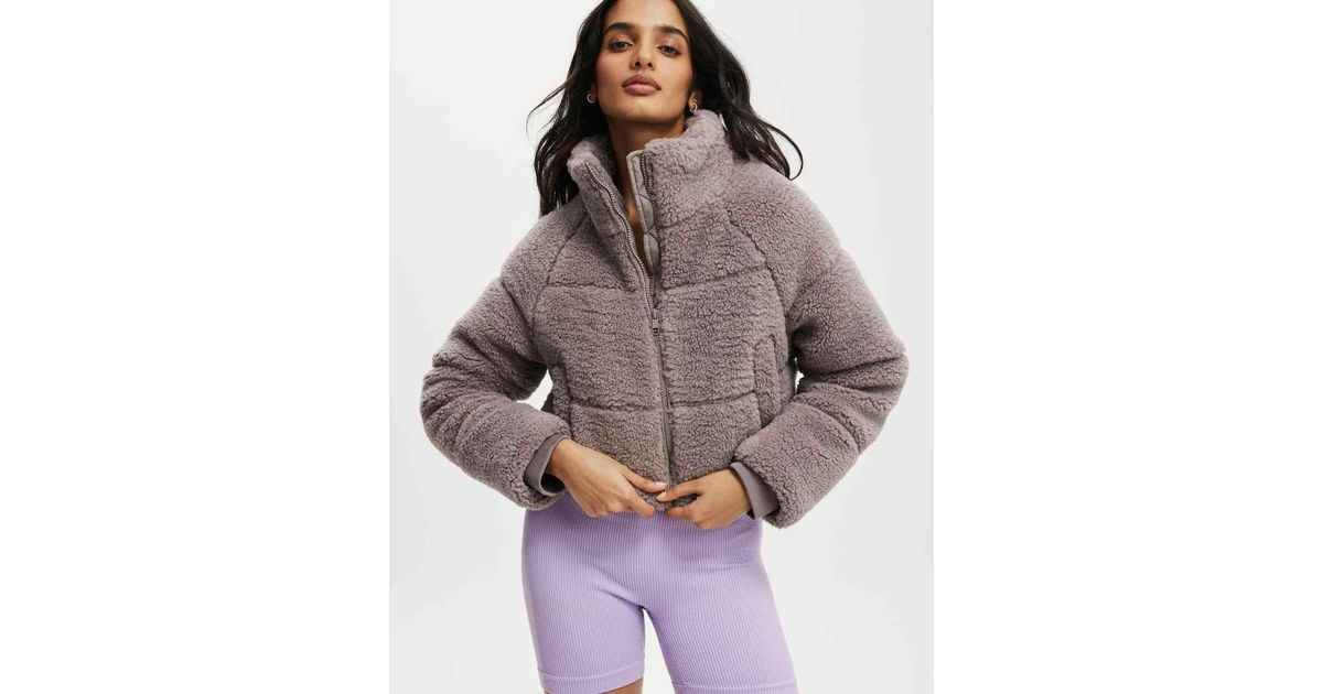 Cotton On The Mother Puffer Cropped Sherpa Jacket in Brown | Lyst UK
