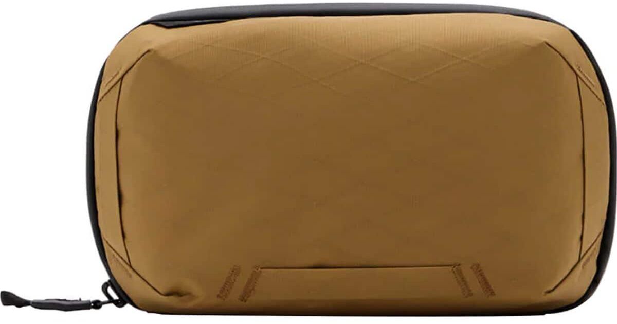 Peak Design Tech Pouch in Natural | Lyst