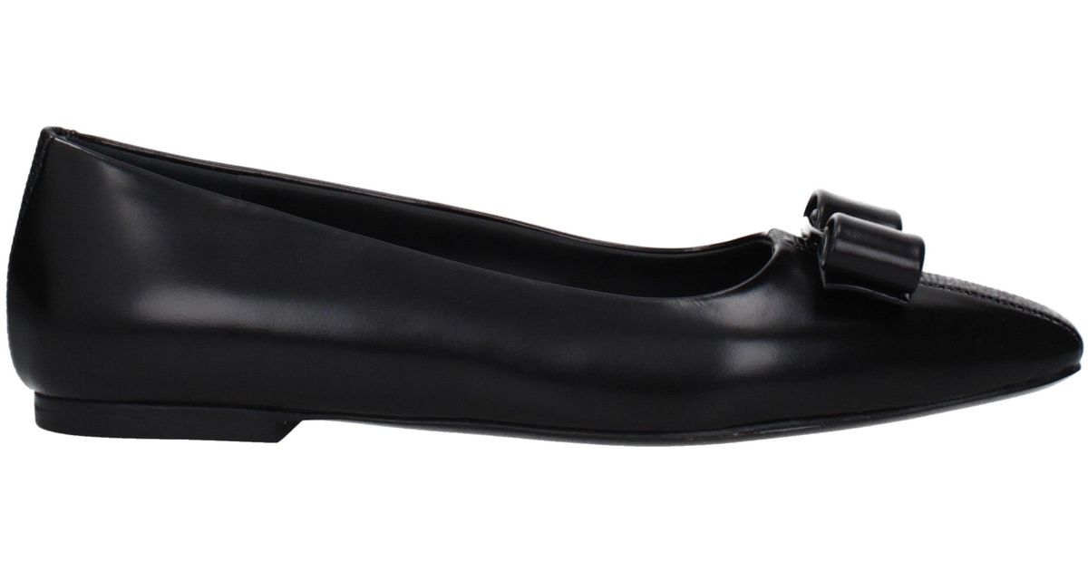 Ferragamo Ballerine Siwar Skin in Black | Lyst