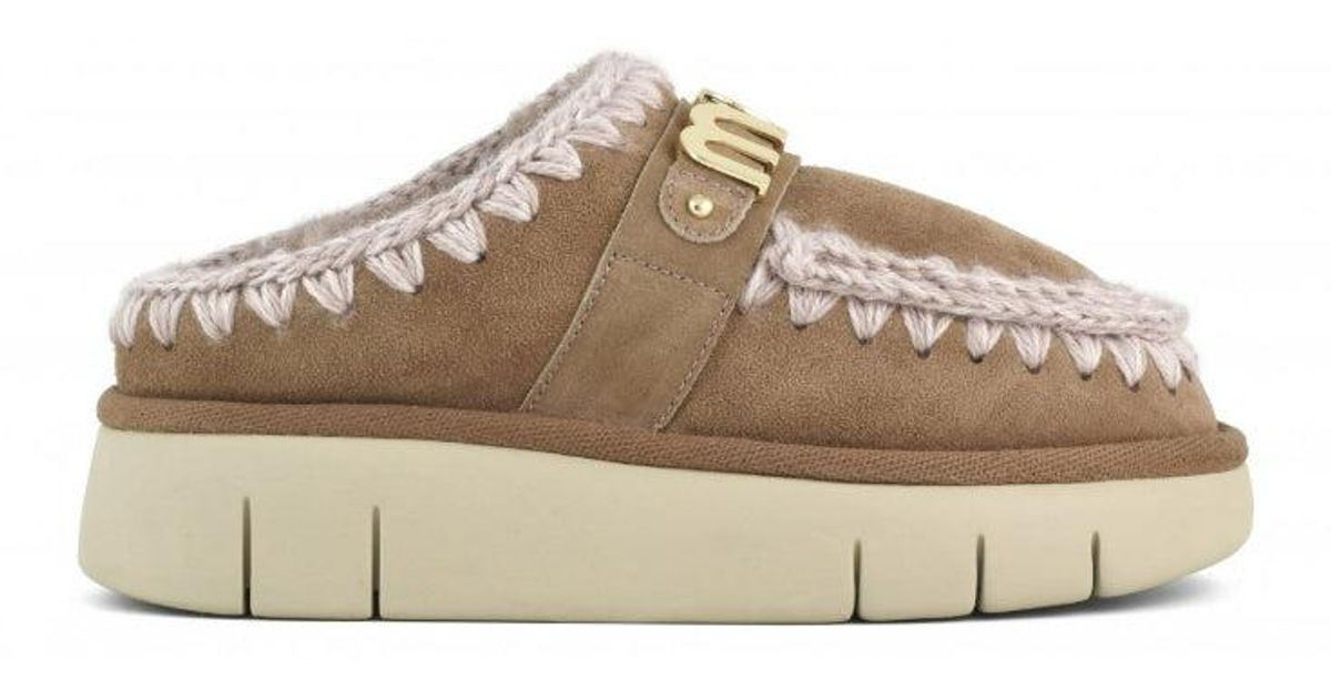 Mou Bounce Clog Metal Logo in Natural | Lyst UK