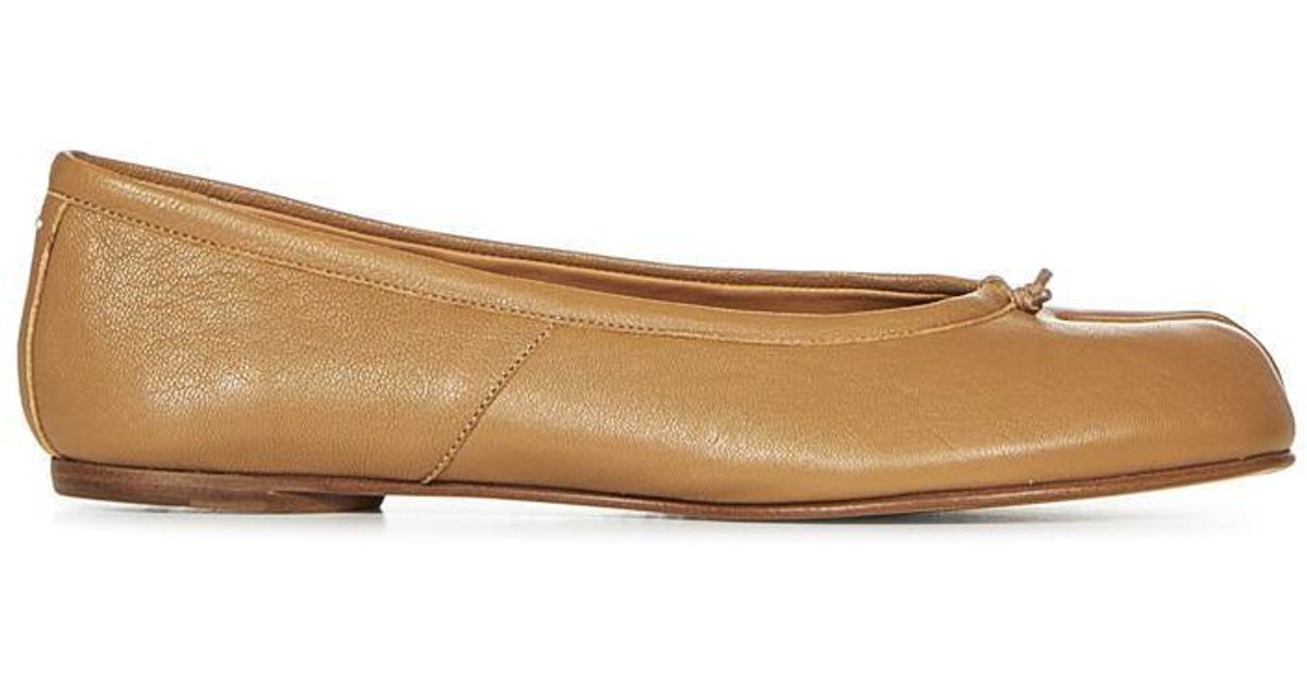 Maison Margiela Tabi Ballet Shoes in White | Lyst