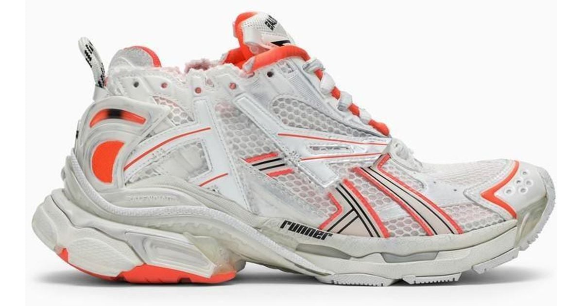 Balenciaga White/ Runner Low-top Sneakers in Orange | Lyst