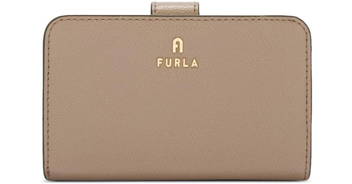 Furla Camelia Compact Wallet M in Natural | Lyst UK
