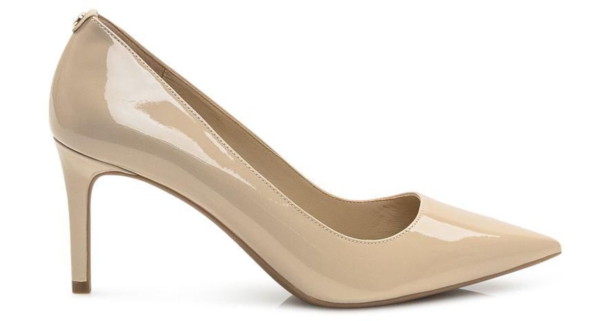 Michael Kors Décolleté Alina Flex Pump in Natural | Lyst UK