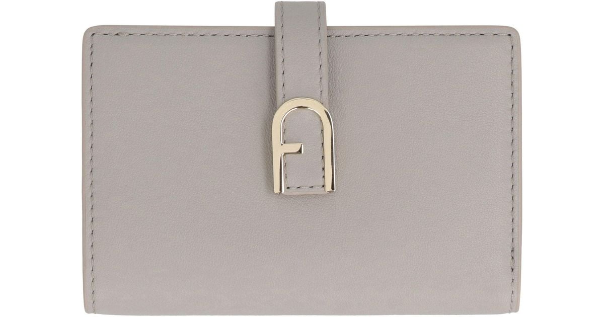 Furla Flow Leather Wallet in Black | Lyst UK