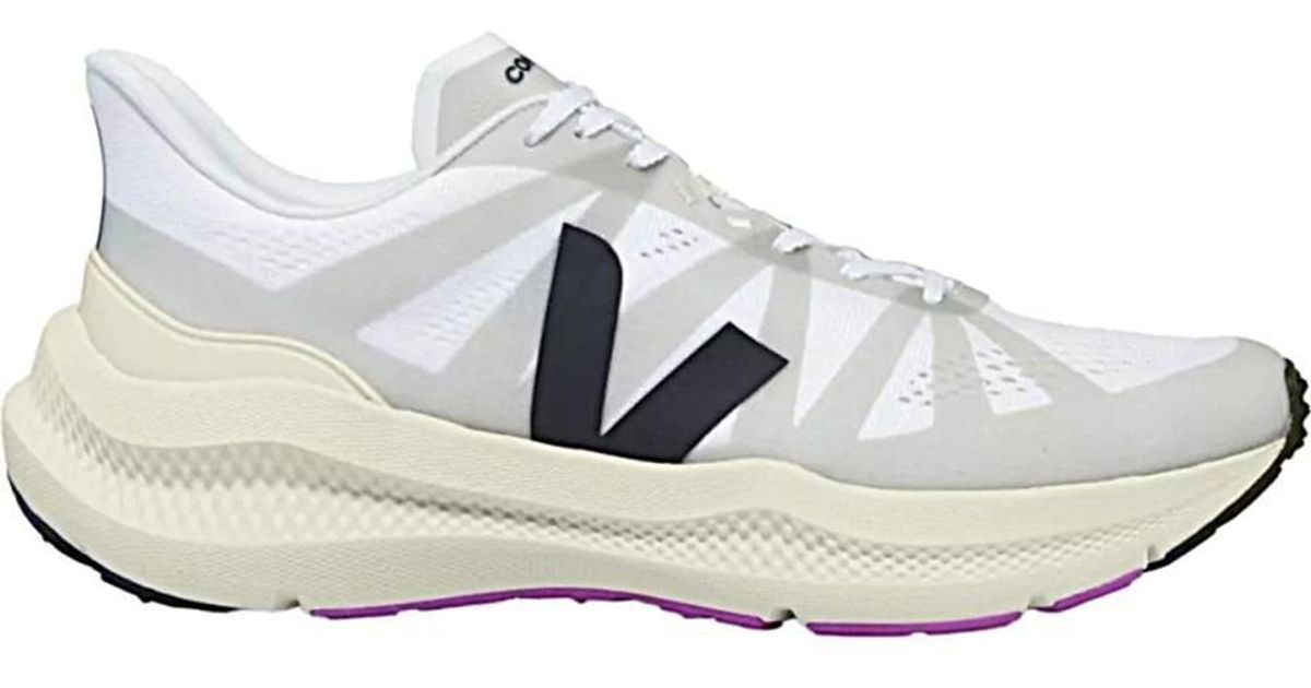 Veja Shoes in White | Lyst Canada