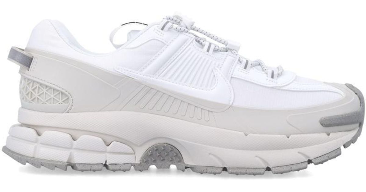 Nike Zoom Vomero Roam Winterized in White | Lyst UK