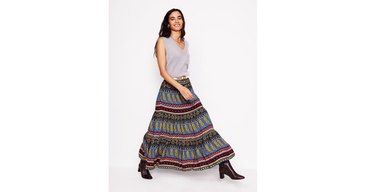 Boden Viv Crepe Tiered Maxi Skirt Denim, Tiger Border in White | Lyst UK