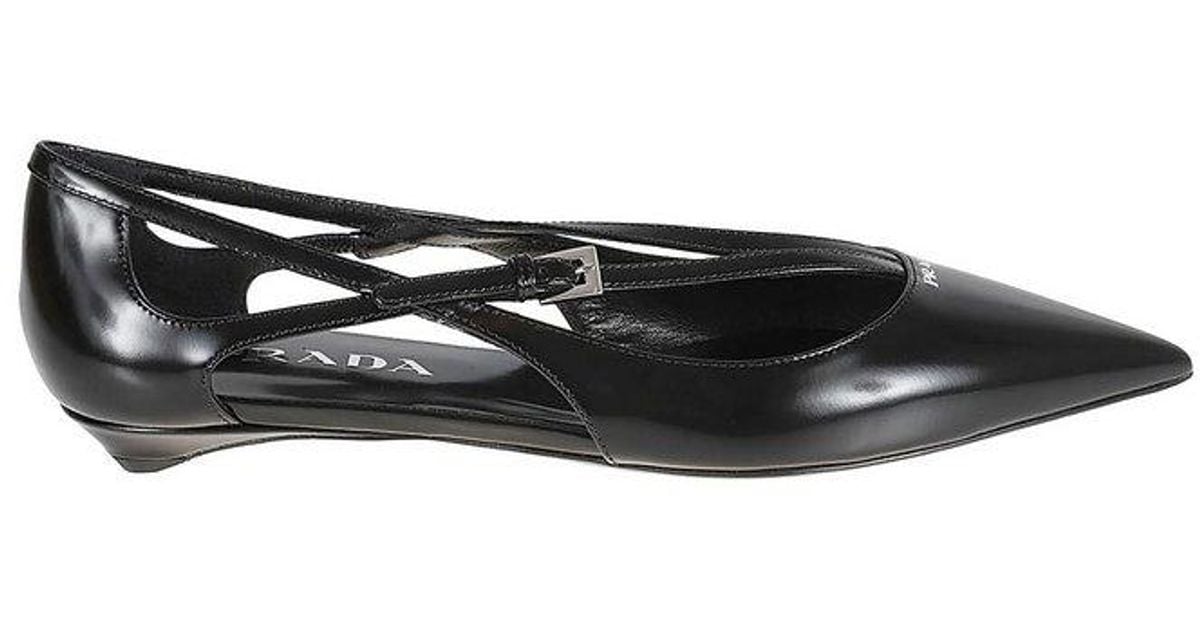 Prada Pointed-Toe Ballet Flats in Black | Lyst