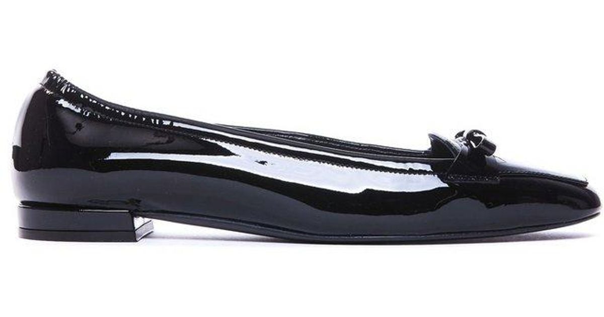 Stuart Weitzman Tully Bow-Detailed Loafers in Black | Lyst
