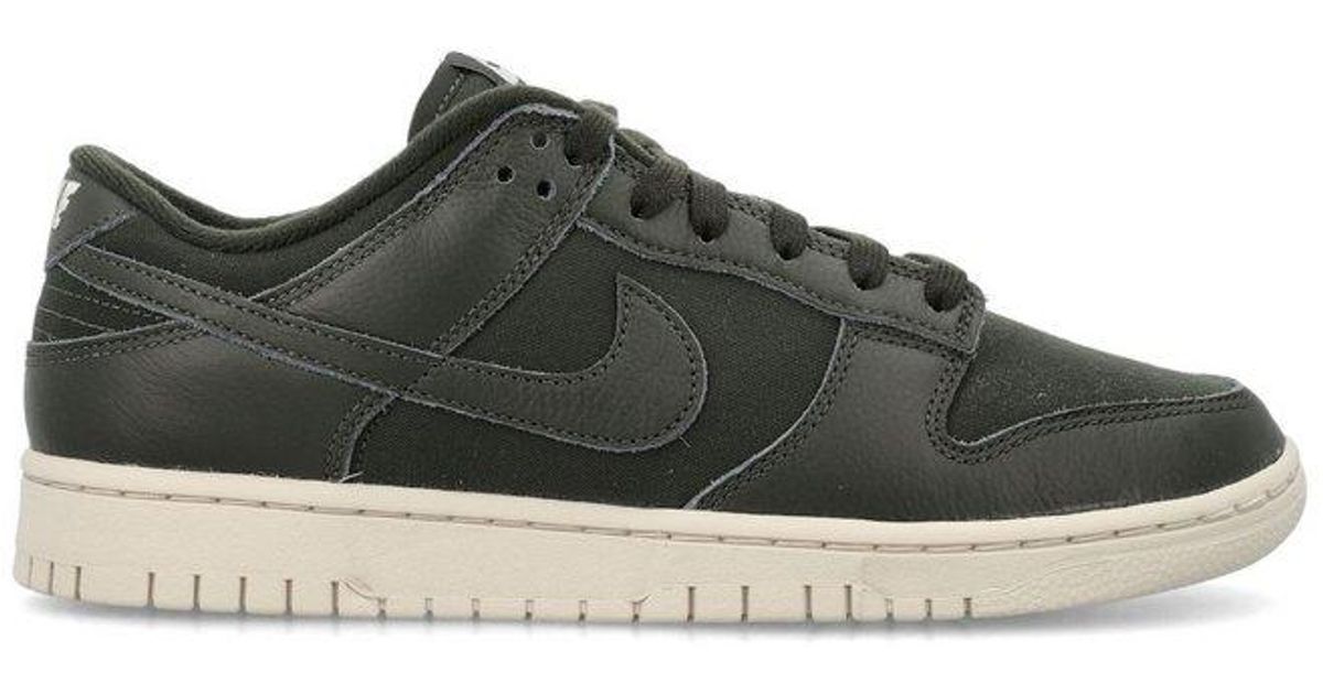 Nike Dunk Low Premium Round-toe Lace-up Sneakers in Black | Lyst