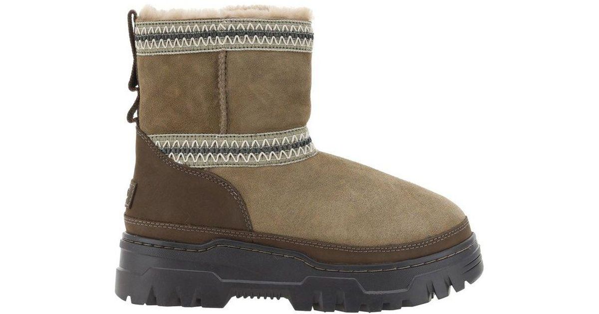 UGG Classic Mini Trailgazer Boots in Brown for Men | Lyst