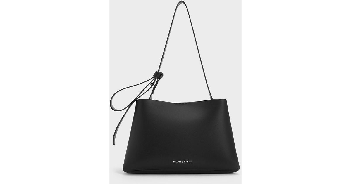 Charles & Keith Odella Trapeze Bucket Bag in Black | Lyst