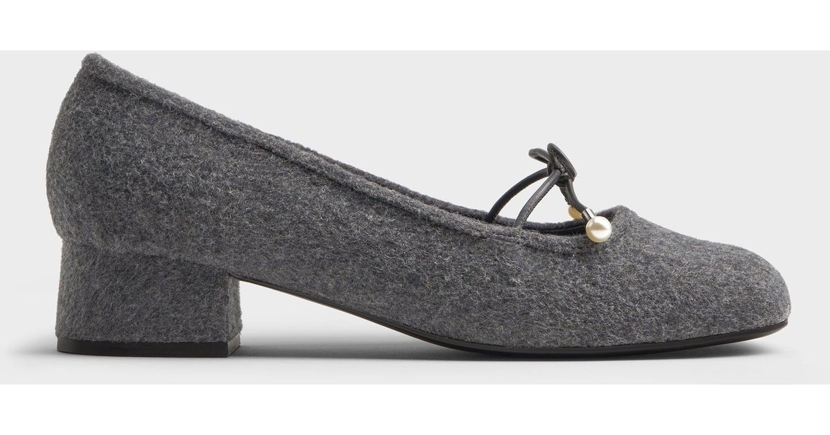 Charles & Keith Barbara Felt Pearl-Bow Ballet Pumps in Gray | Lyst