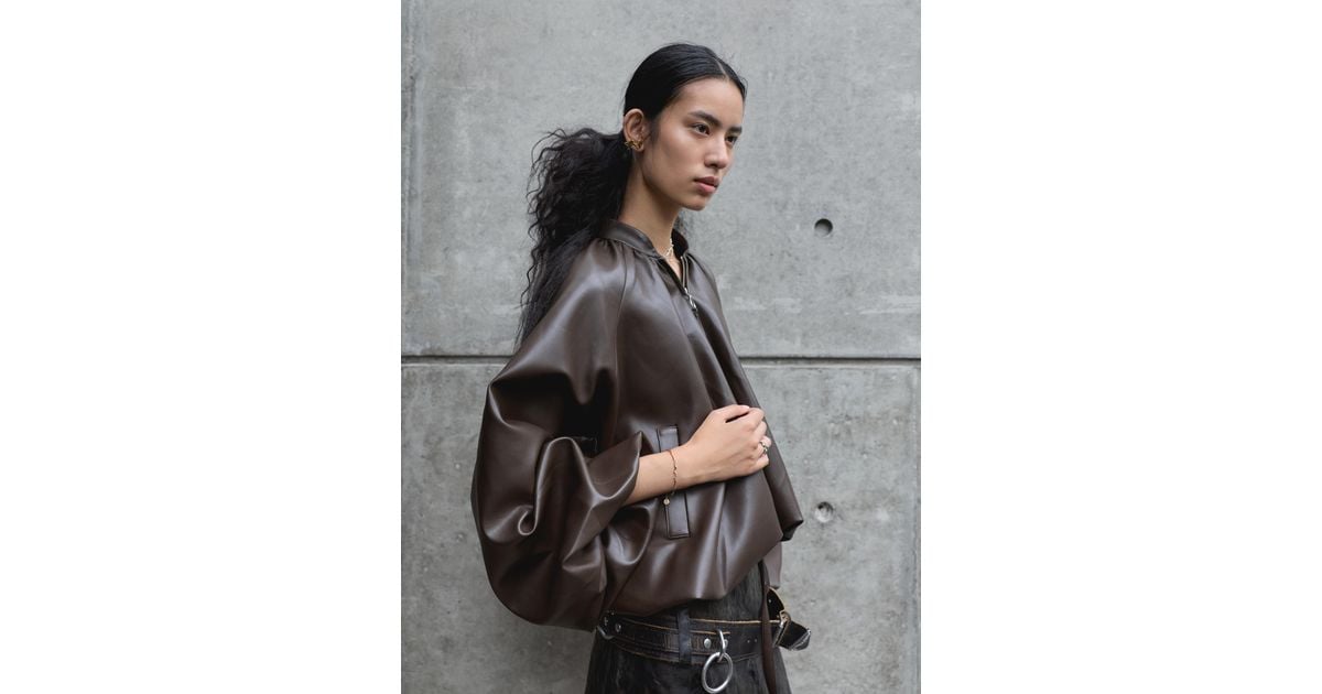 Charles & Keith Emilia Wavy Necklace in Grey | Lyst UK