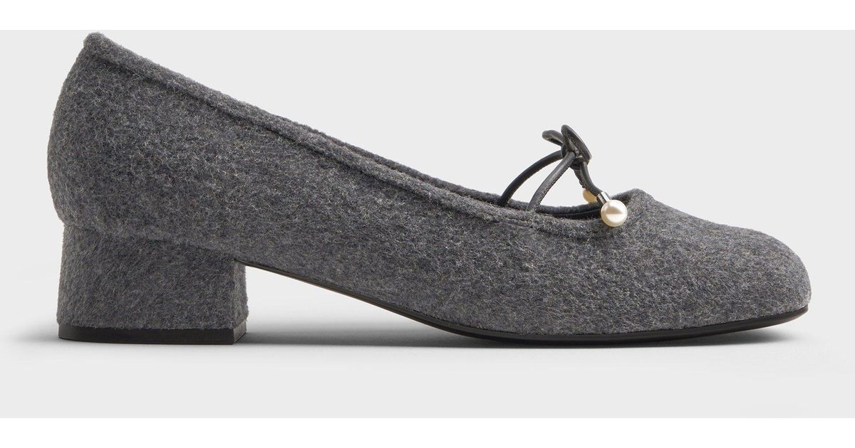 Charles & Keith Barbara Felt Pearl-Bow Ballet Pumps in Gray | Lyst