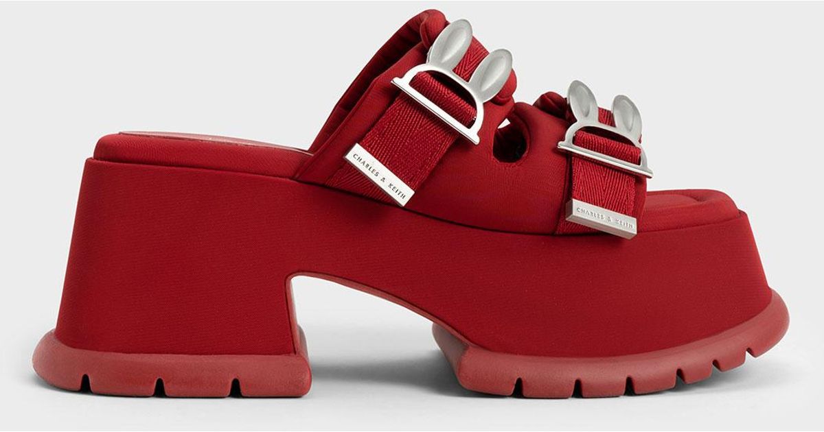 Charles & Keith Judy Hopps Metallic Accent Wedge Mules in Red | Lyst