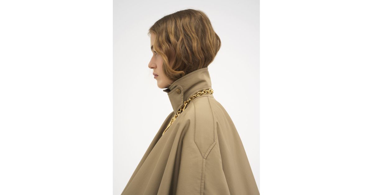 Chloé Short Quilted Cape In Cotton Gabardine in Natural | Lyst