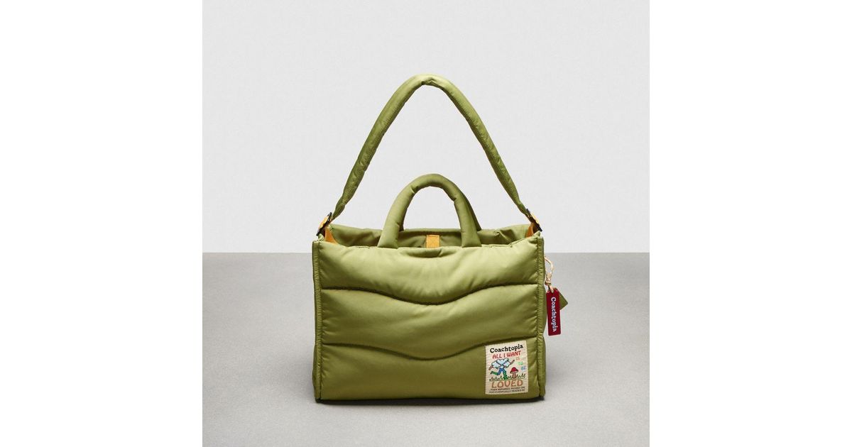 COACH Topia Loop Tote With Wavy Quilting in Green | Lyst