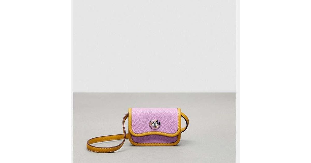 COACH Wavy Wallet With Crossbody Strap in Pink | Lyst