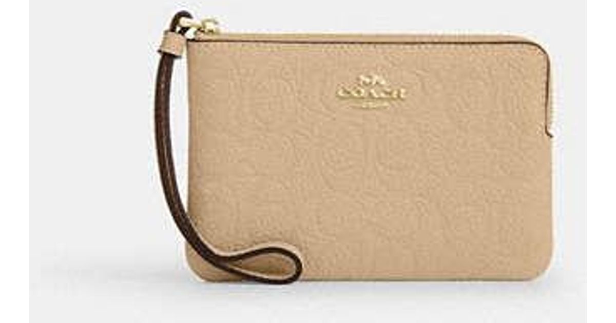 COACH Corner Zip Wristlet in Black | Lyst UK