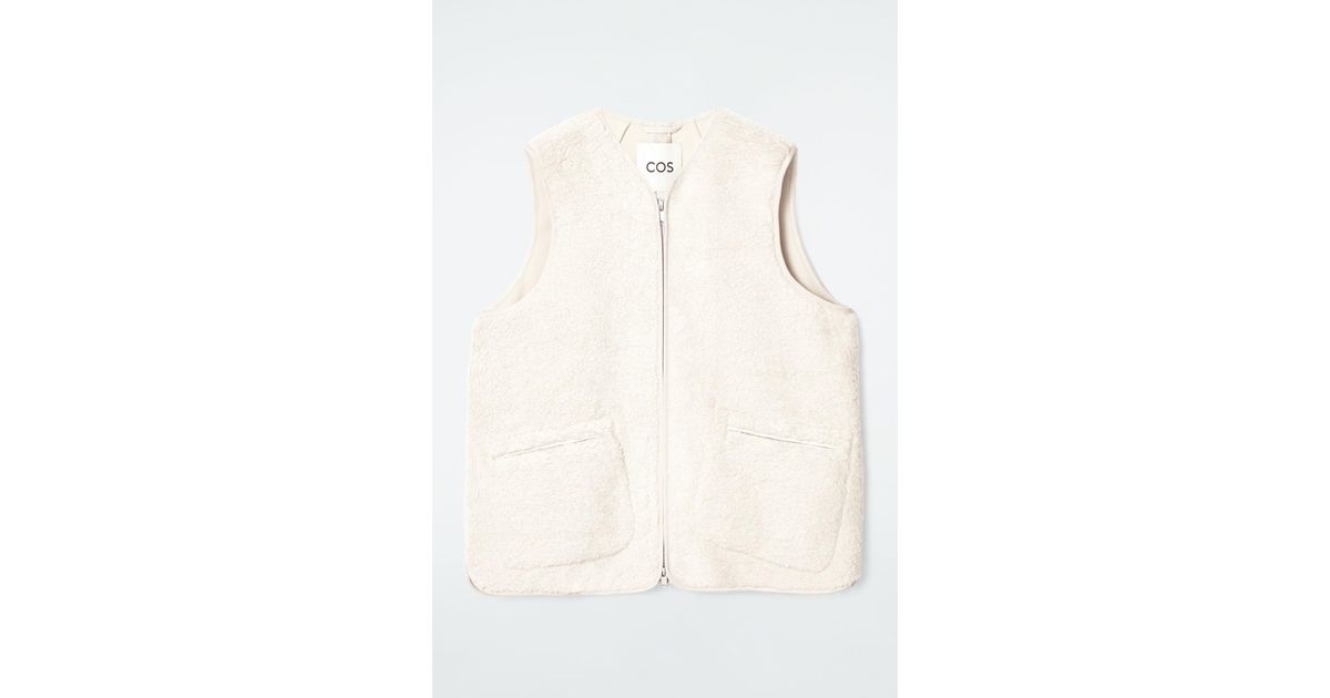 COS Oversized Faux Shearling Vest in Natural | Lyst