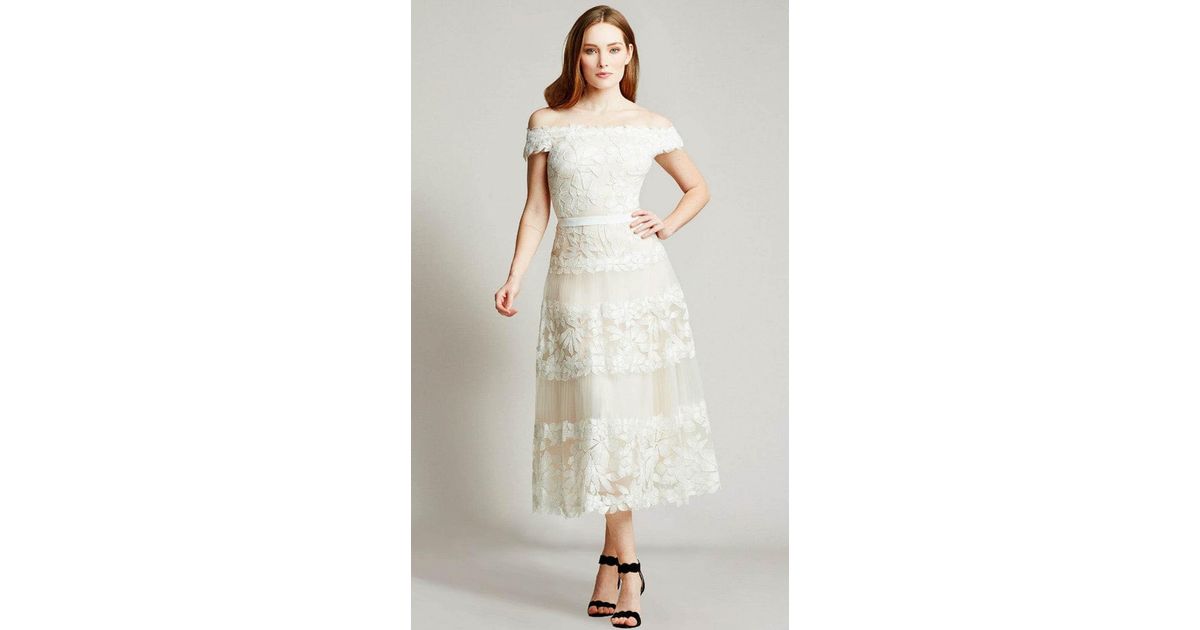 Tadashi Shoji Bla19999md Adriane Floral Embroidered Tea Length Dress In
