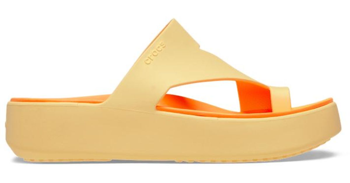 Crocs™ Getaway Platform Toe Loop in Black | Lyst